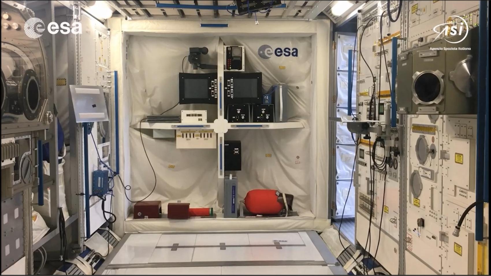 International Space Station - Teo, All about touring exhibitions