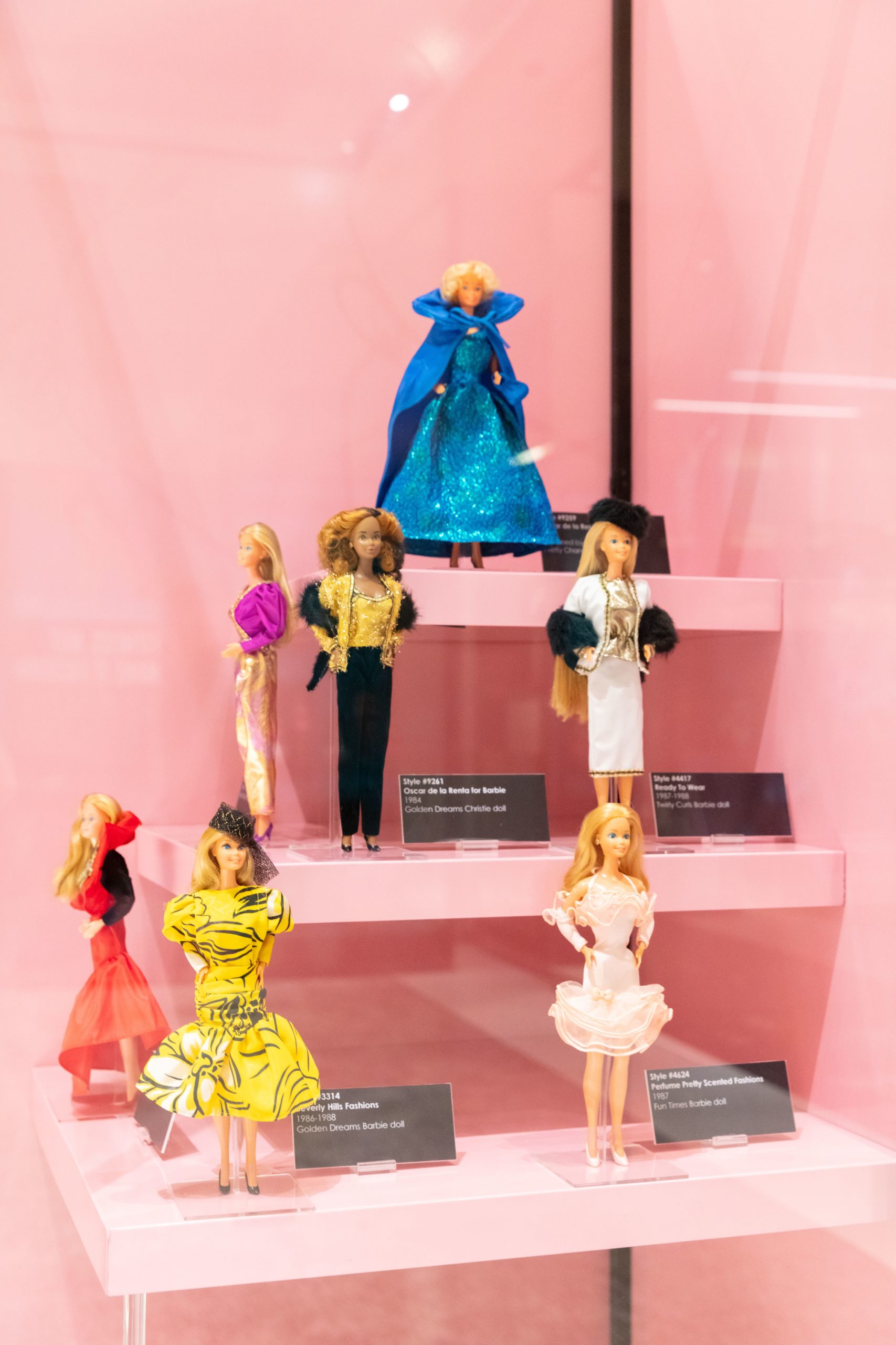 Barbie: A Cultural Icon - Teo, All about touring exhibitions